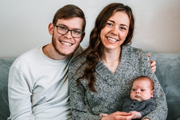 Andrés and Bethany Donahue - World Gospel Mission